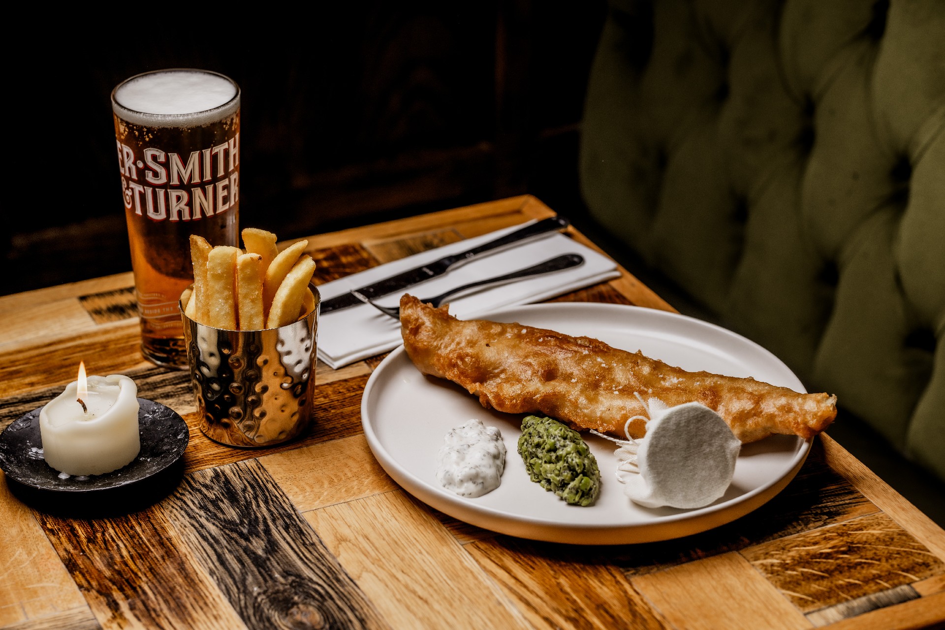 Lunch, Dinner, Sunday Roasts | The Market Stores Reigate