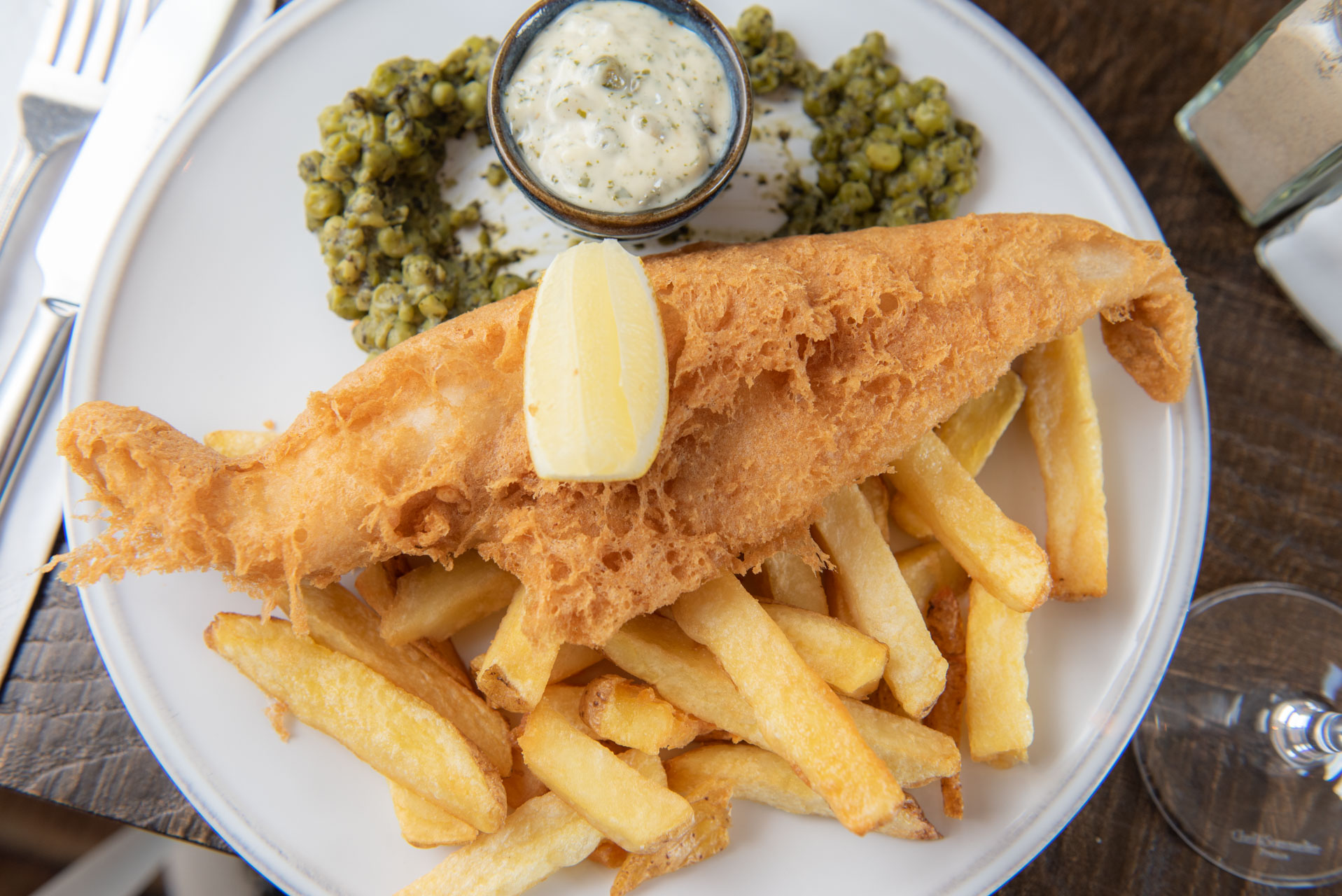 Market Stores - Fuller's Pub and Restaurant in Reigate
